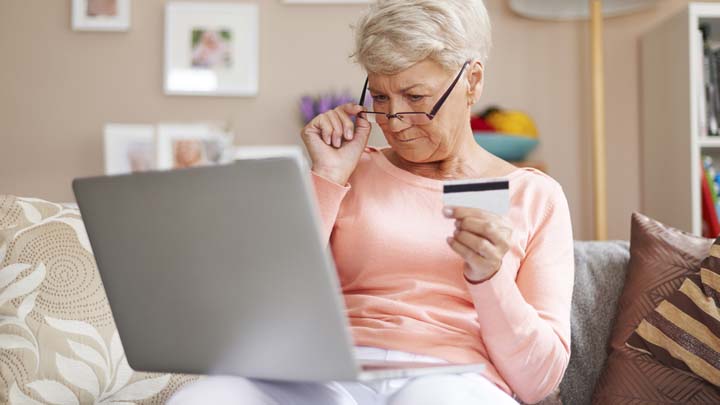 Silver scams: The fraudulent dupes that are targeting over 60s - Starts ...