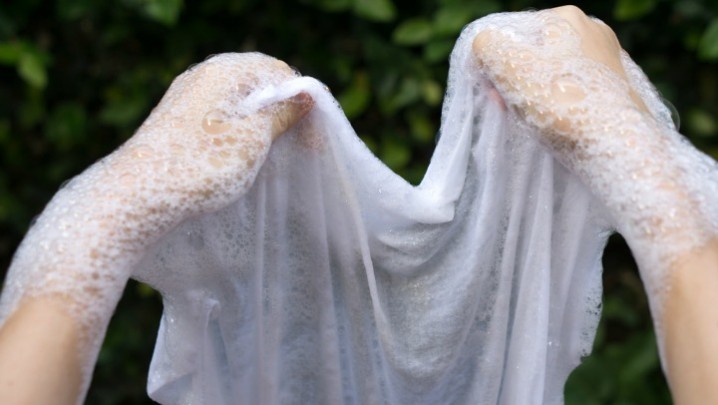 Life hack: Natural homemade alternative to bleach - Starts at 60