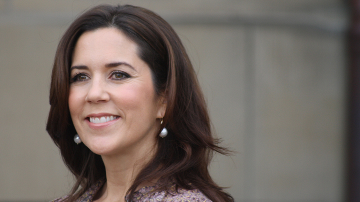 Princess Mary’s new official portraits - Starts at 60