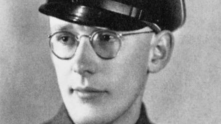 “Accountant of Auschwitz” sentenced for 300,000 deaths - Starts at 60