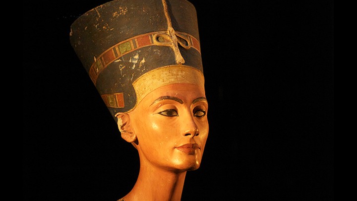 Queen Nefertiti’s tomb: found at last? - Starts at 60