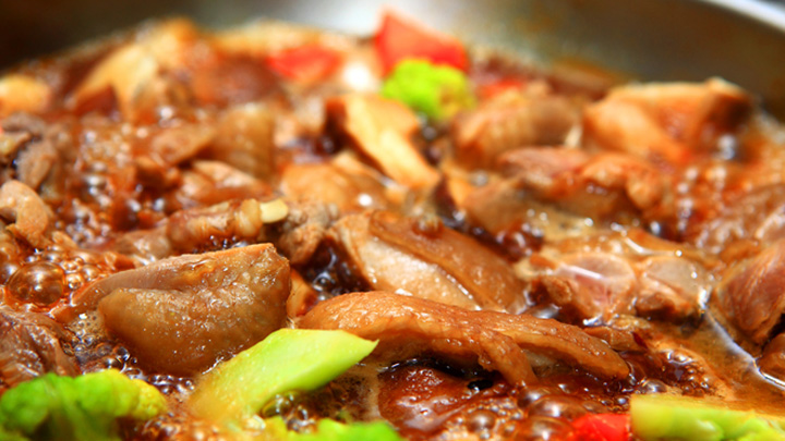 Taiwanese 3-cup chicken - Starts at 60