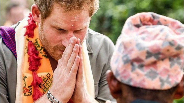 Moving new photos prove Harry has become “the humble prince” - Starts at 60