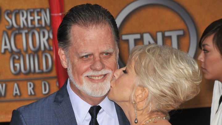 Helen Mirren reveals secret to long-lasting marriage - Starts at 60