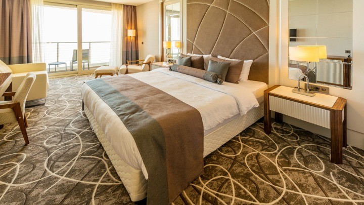 The dirtiest places in a hotel room - Starts at 60