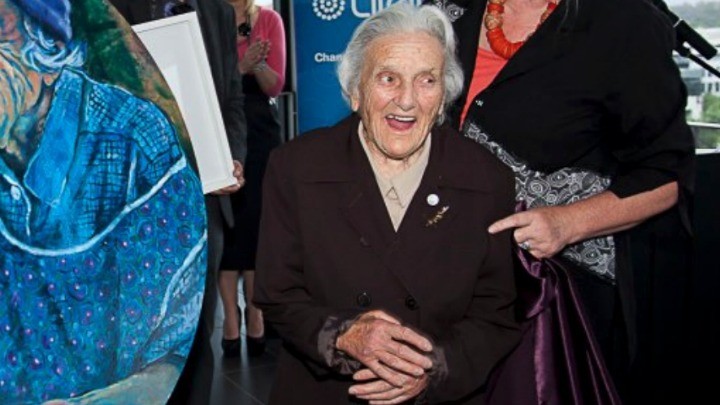 ‘Soup kitchen lady’ Stasia Dabrowski still serves the needy at 90 ...