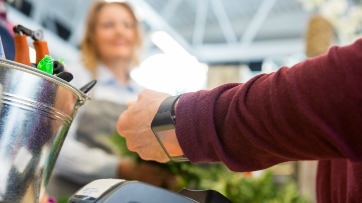 How to handle a pushy salesperson - Starts at 60