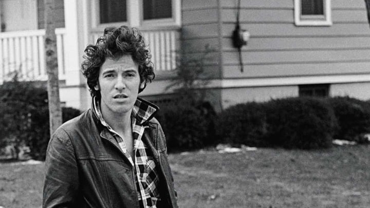 Bruce Springsteen shares his exceptional life story - Starts at 60