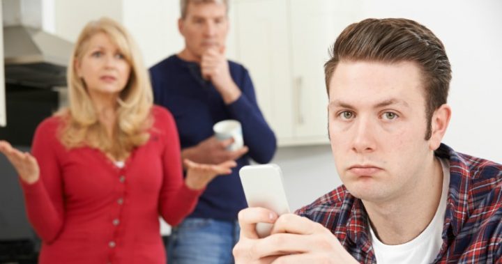 Those damn smartphones are ruining our manners - Starts at 60