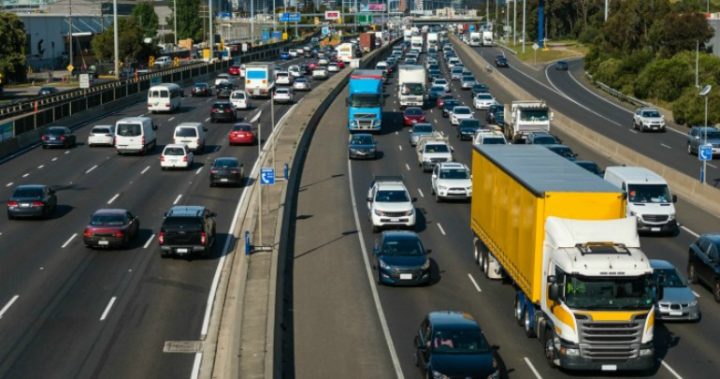 Calls to reduce speed limits across Australian roads - Starts at 60
