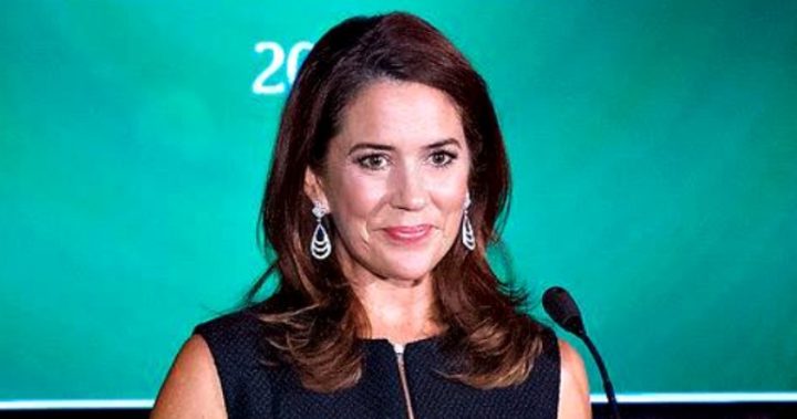 Princess Mary shows off dazzling style in elegant black tasselled dress ...