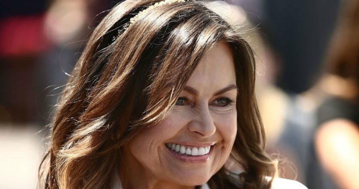 Throwback! Lisa shares gorgeous photo from her lavish vow renewal ...