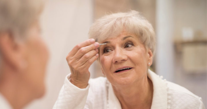 Three expert eyebrow tips for women over 60 - Starts at 60