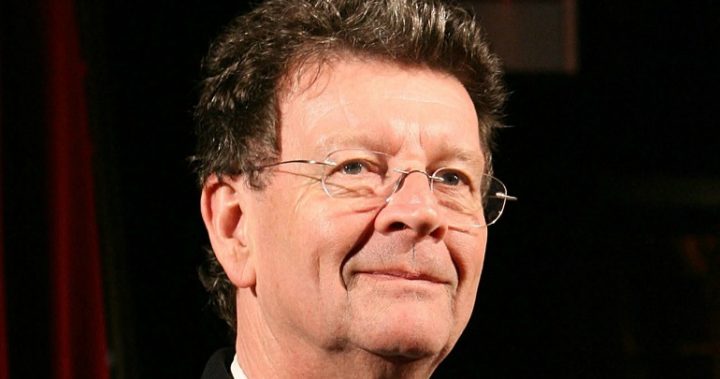 Red Symons delivers heartfelt eulogy for late son Samuel - Starts at 60