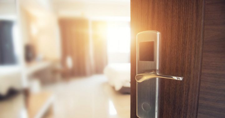 How thieves can break into your hotel room using just a piece of paper ...