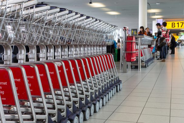 How to get a free luggage trolley at the airport - Starts at 60