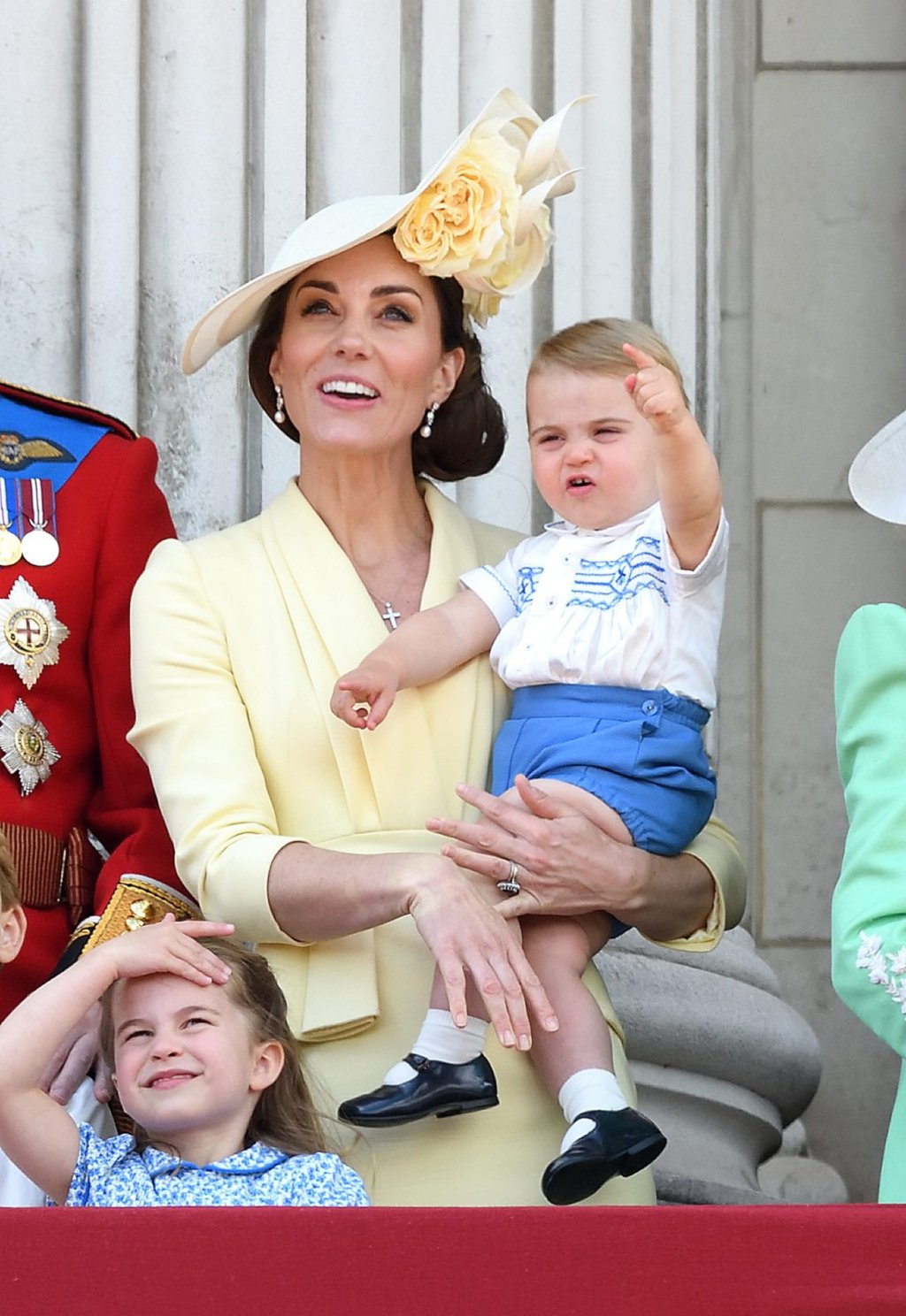 Royal debut: Baby Prince Louis steals the show with adorable wave ...