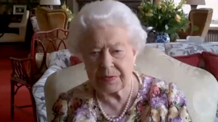 Her Majesty calling! The Queen makes her video call debut in lockdown ...