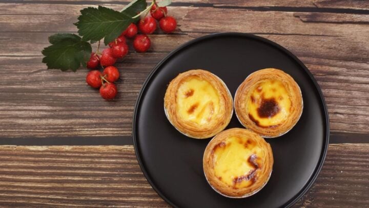 Delicious mini custard tarts - Starts at 60