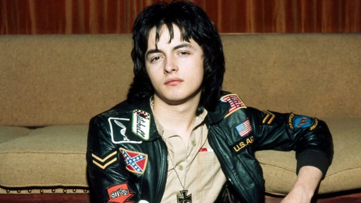 Bay City Rollers bassist Ian Mitchell dies aged 62 - Starts at 60