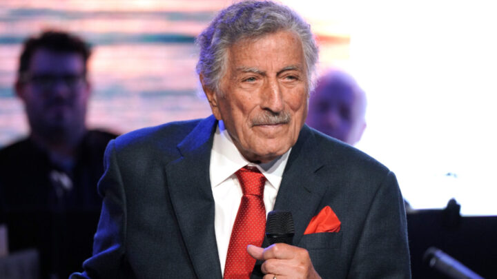 ‘Life is a gift’: Singer Tony Bennett reveals Alzheimer’s battle - Starts at 60