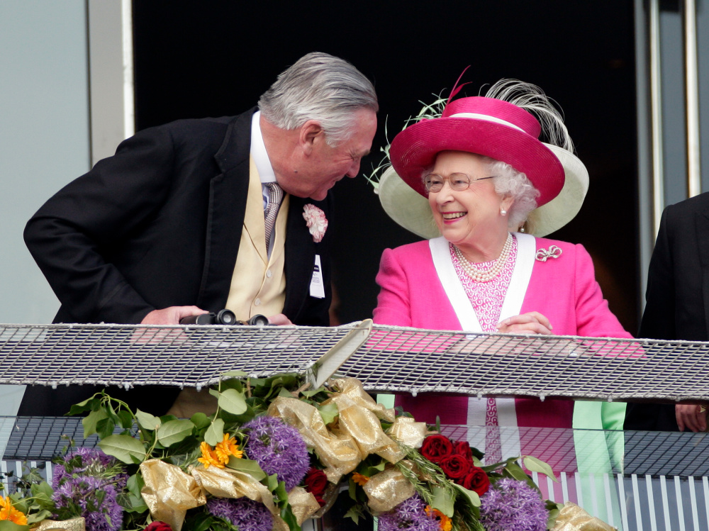 Queen’s heartbreak as close friend Lord Samuel Vestey dies aged 79 ...