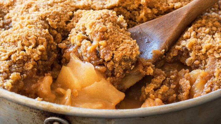 Old-fashioned apple crumble - Starts at 60
