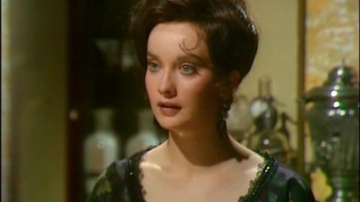 Upstairs, Downstairs actress Nicola Pagett dies aged 75 - Starts at 60