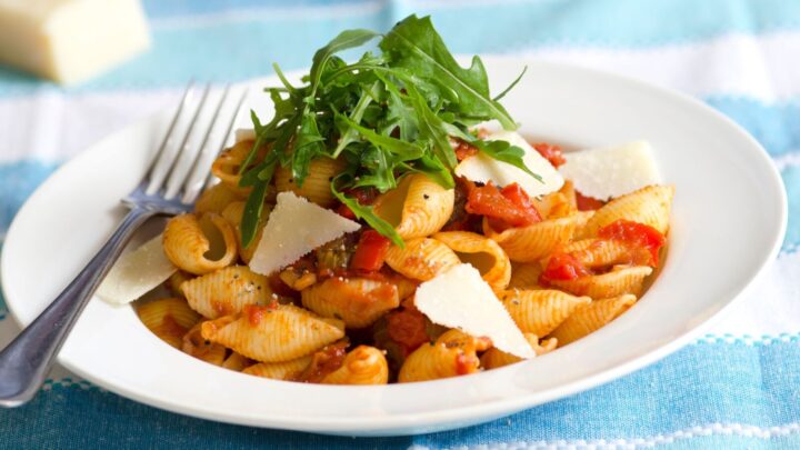 Deliciously creamy 3-step tomato shell pasta - Starts at 60