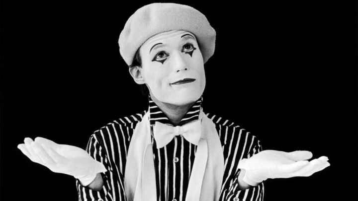 Daily Joke: An out-of-work mime at the zoo - Starts at 60