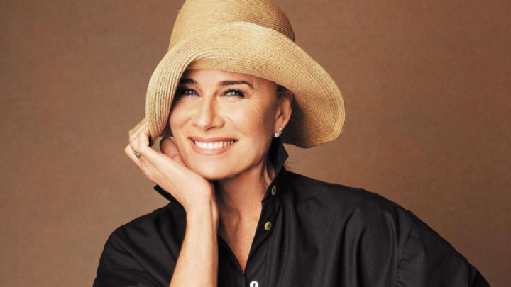 Deborah Hutton is thrilled to turn 60 this year - Starts at 60