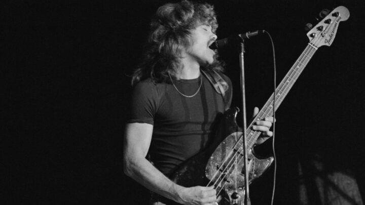 Status Quo founder Alan Lancaster dies age 72 - Starts at 60