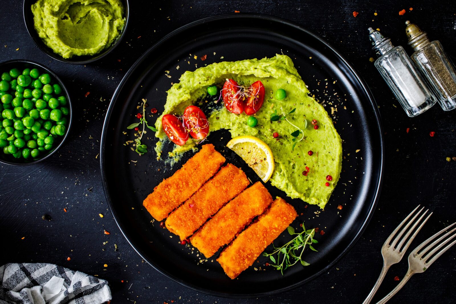 Homemade fish fingers with mushy peas - Starts at 60