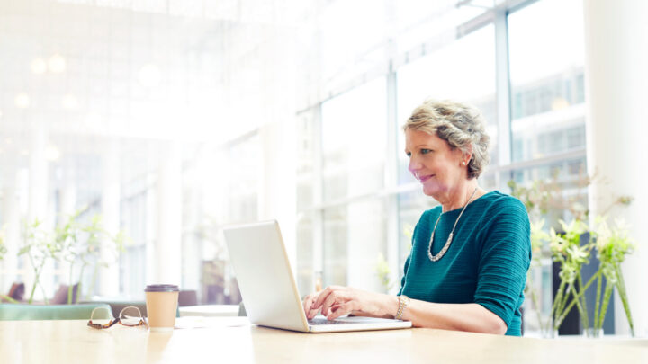 Through the looking glass: Digital guidance for business owners over 60 ...