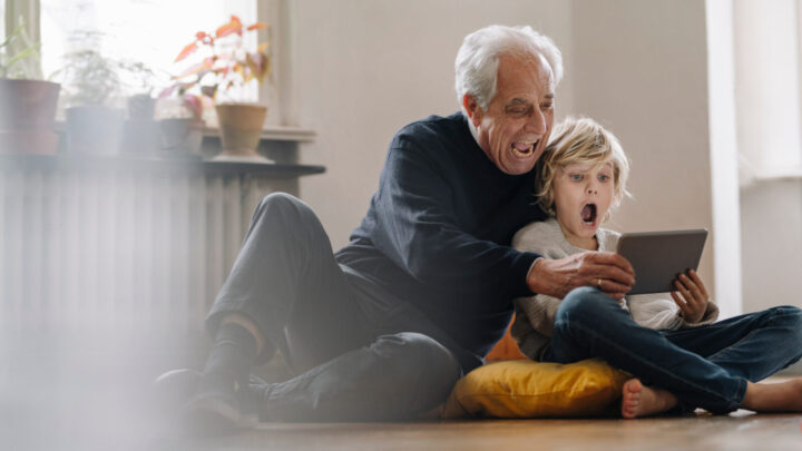 Well-intentioned grandpa goes viral for amusing babysitting mishaps ...