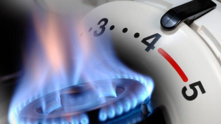 Gas price caps set to last until mid-2025 as government tackles soaring ...