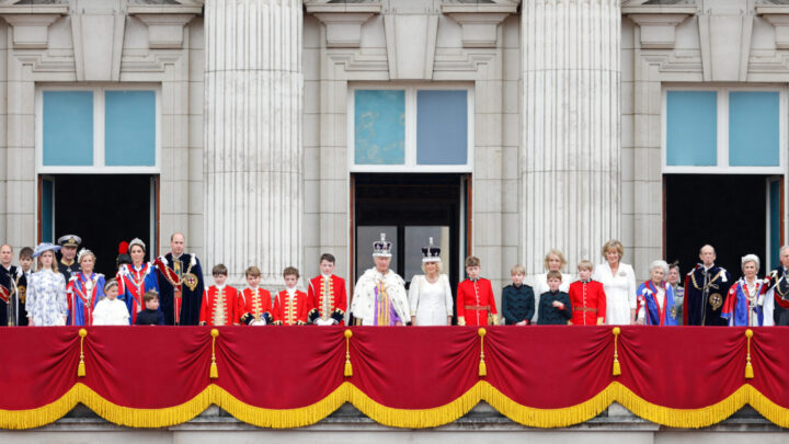 Palace release official coronation portraits featuring ‘slimmed down ...