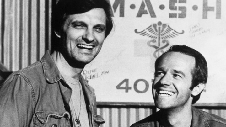 Alan Alda set to give M*A*S*H fans the chance to own a piece of his ...